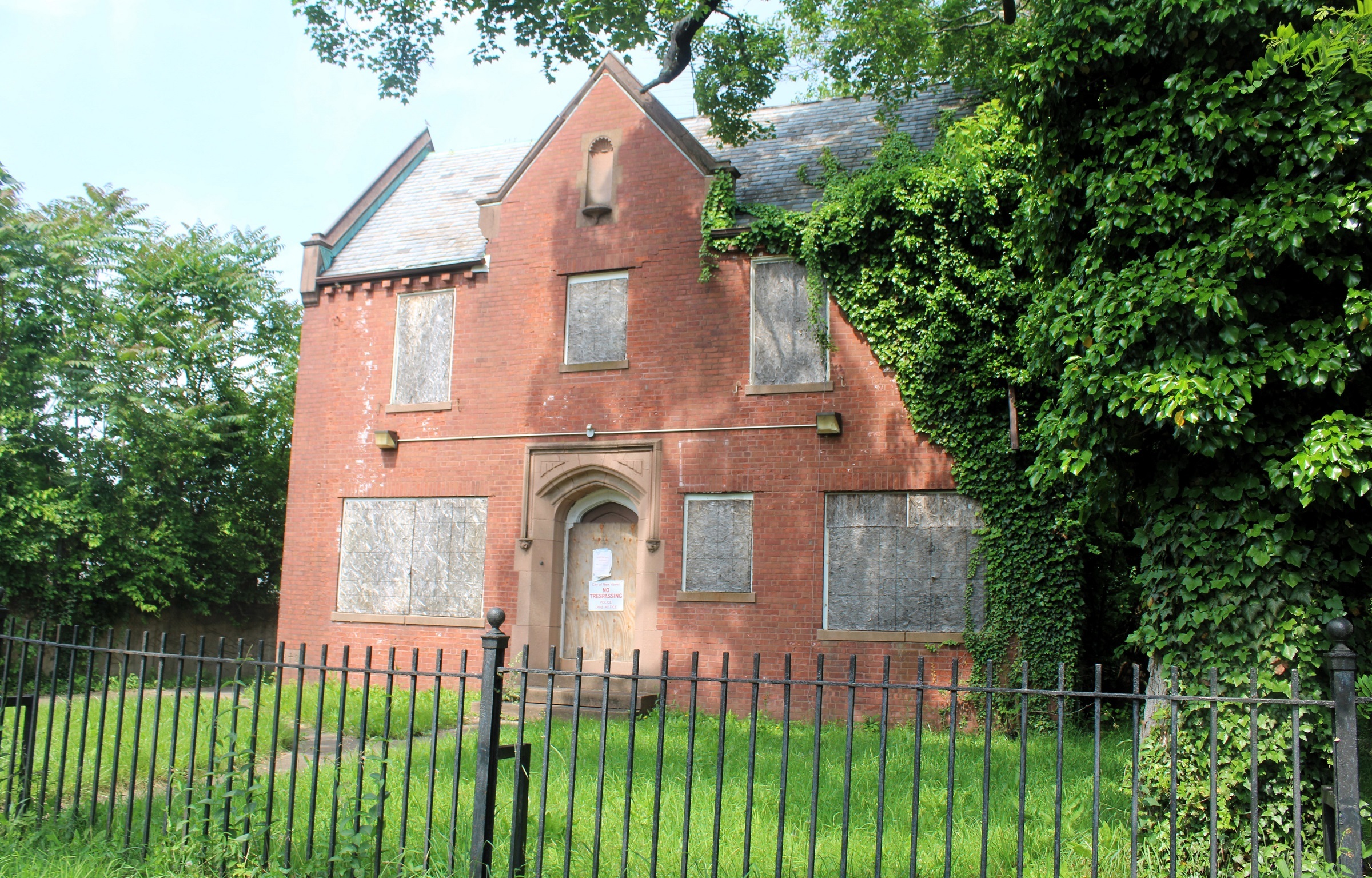 City To Demolish Blighted Ex-Nursing Home | New Haven Independent