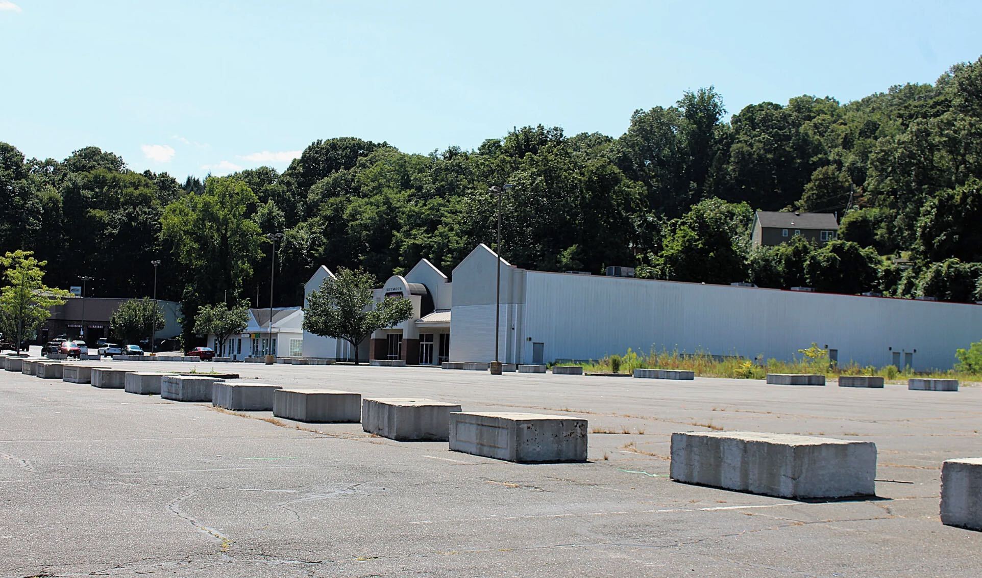 Seymour In Settlement Talks With Tri-Town Plaza | Valley Independent ...